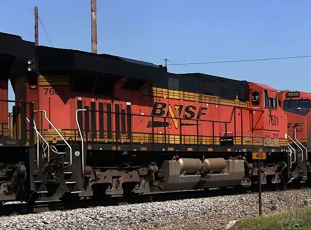 BNSF 7601